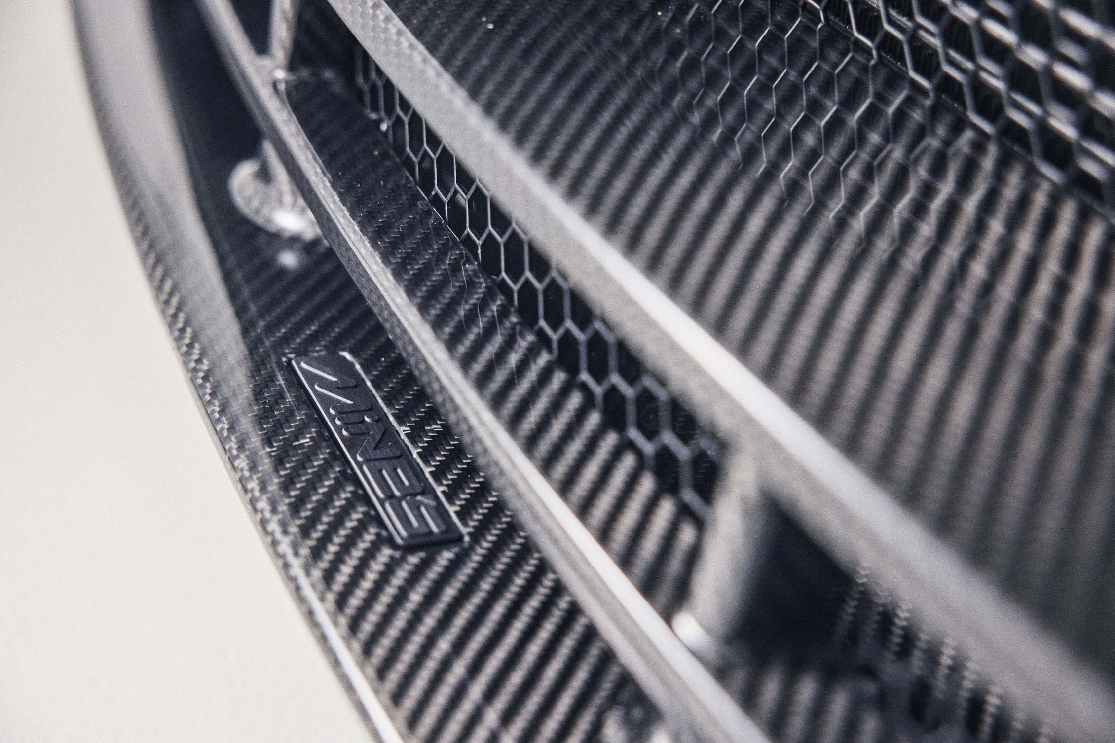 Built By Legends R34 Nissan Skyline GT-R Might Be The Ultimate Godzilla ...