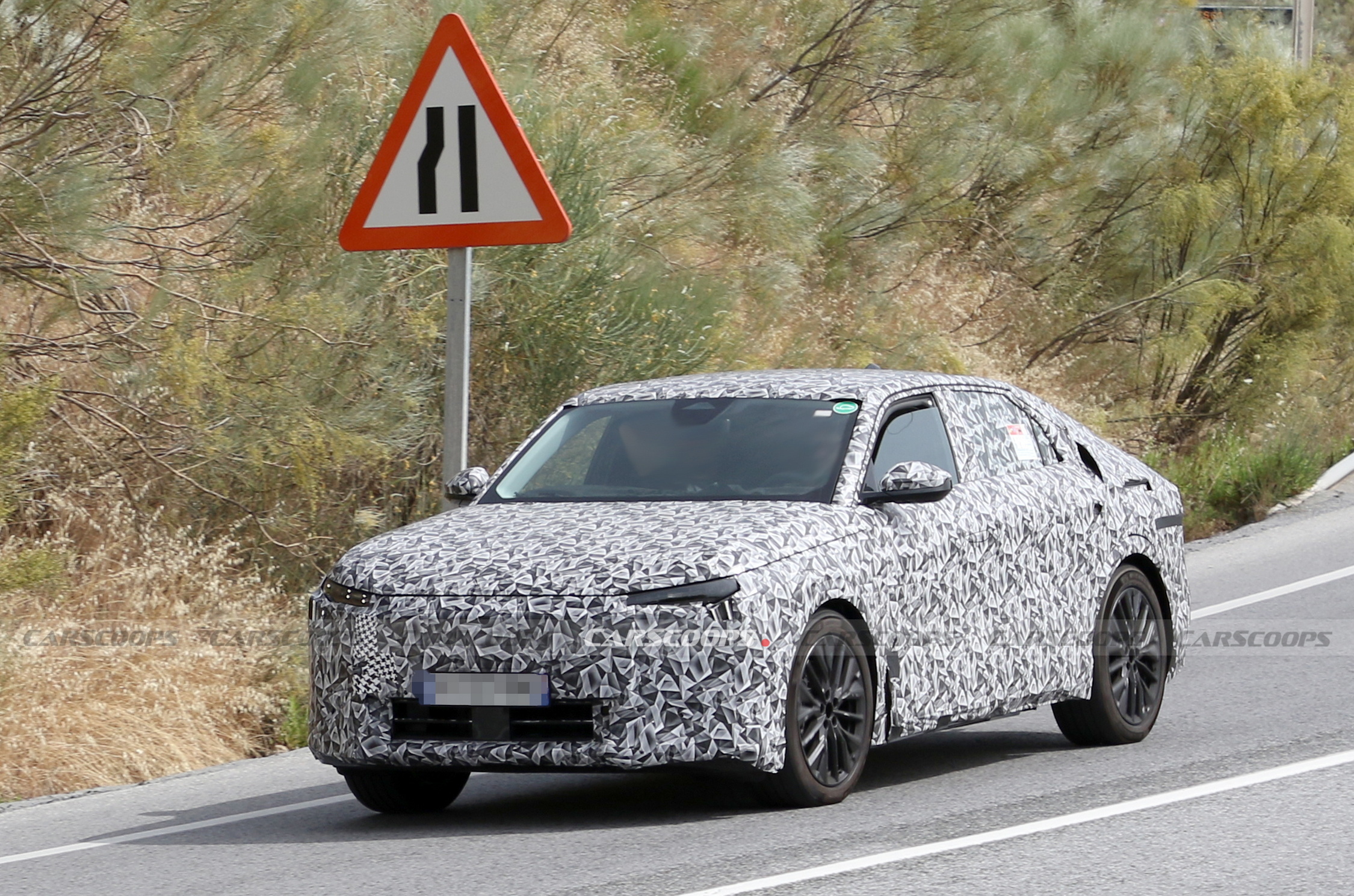 2025 DS8 Electric Crossover Shows Off High-Tech Cabin In Latest Spy ...