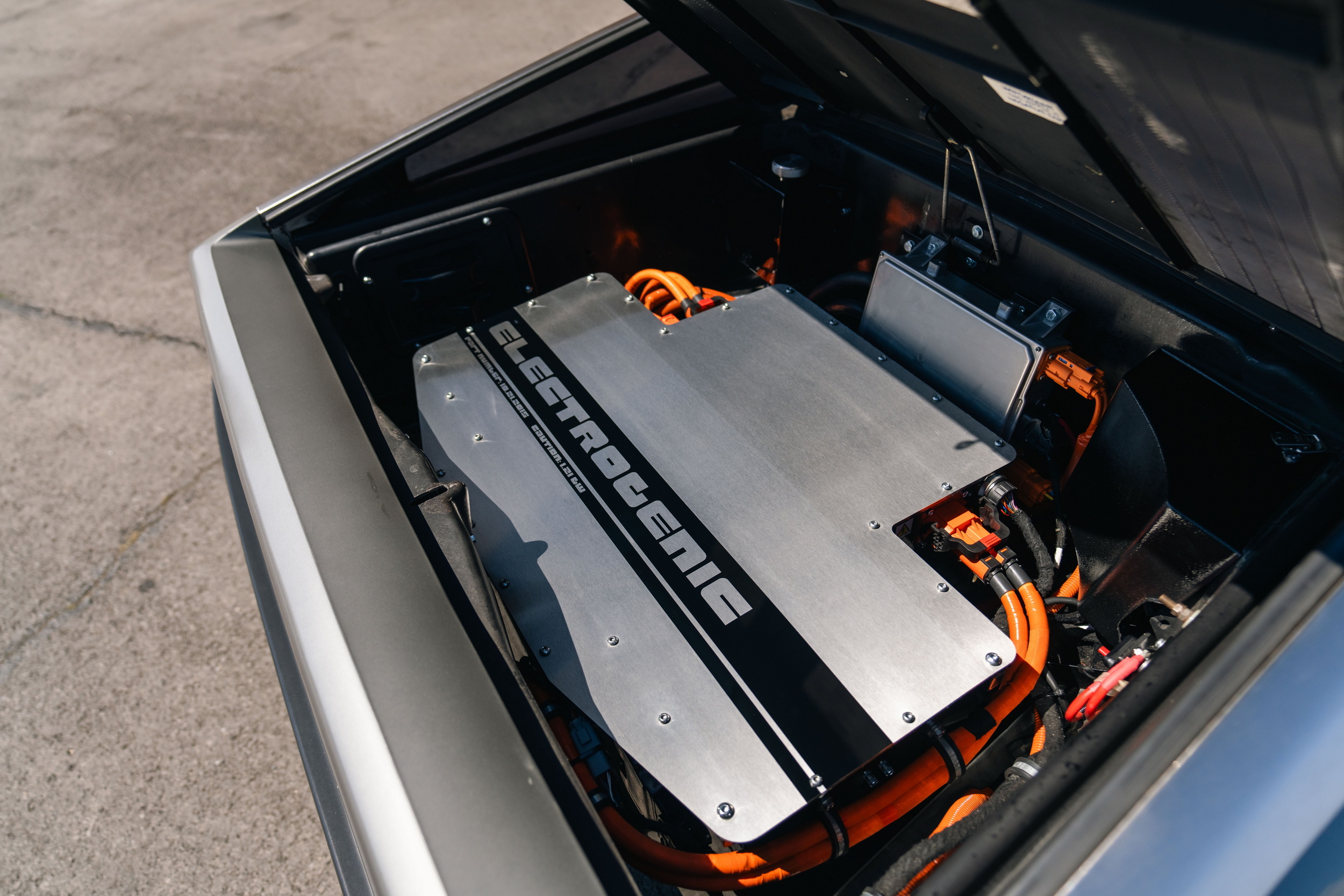 Where We’re Going, We Don’t Need Gas: Electrogenic’s DeLorean DMC-12 EV ...