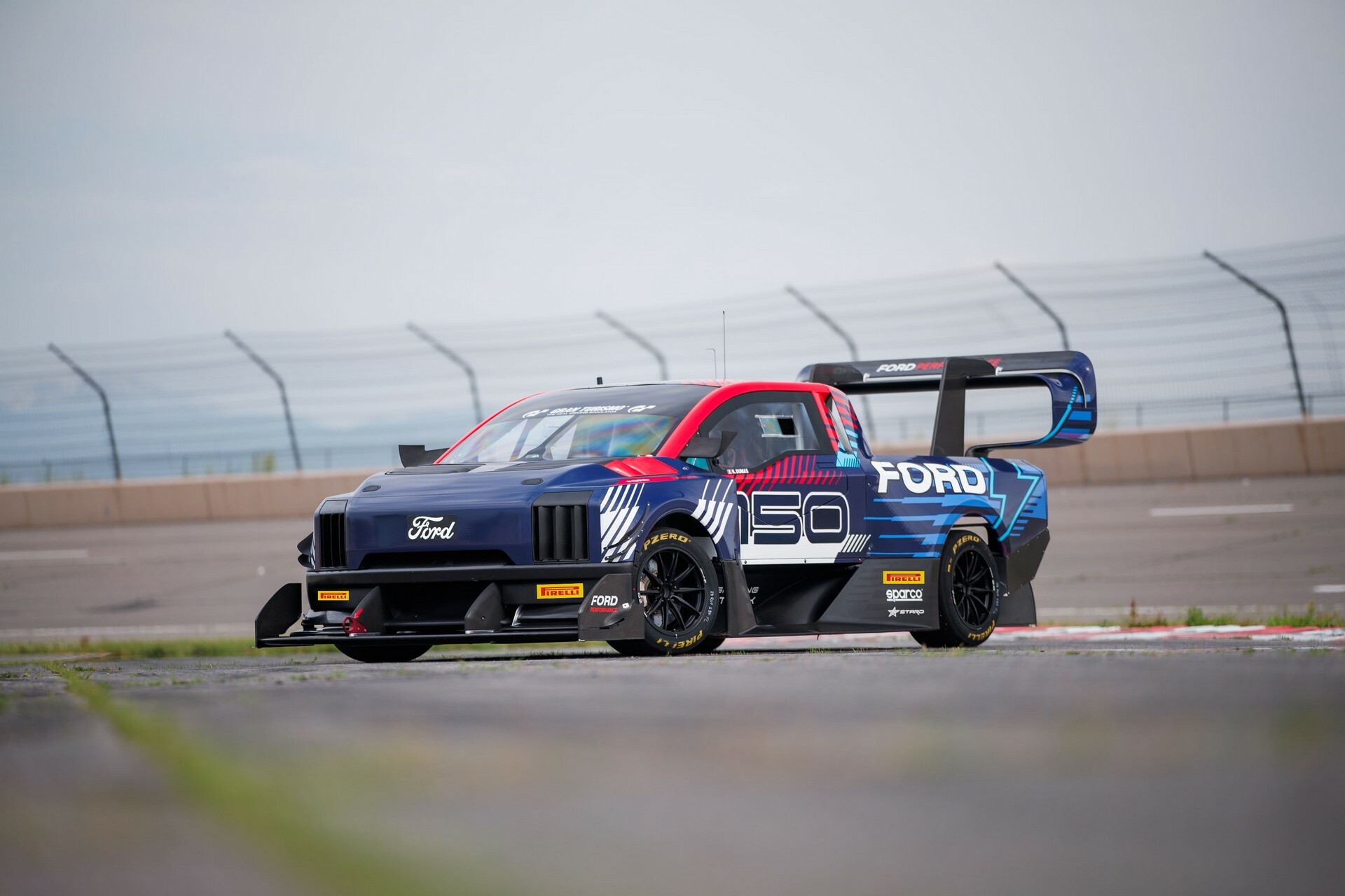 Ford F-150 Lightning SuperTruck Has Three Motors And 1400+ HP | Carscoops