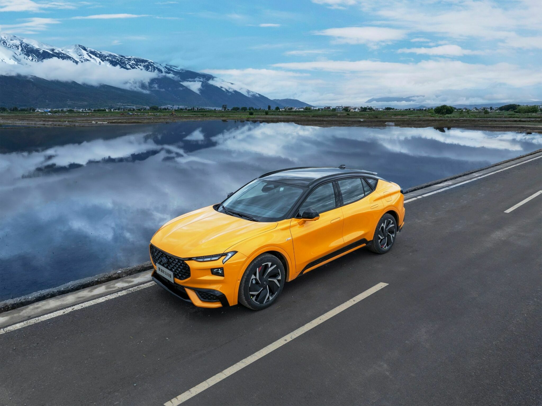 Ford Evos Crossover Becomes The Mondeo Sport In China And Goes Hybrid ...