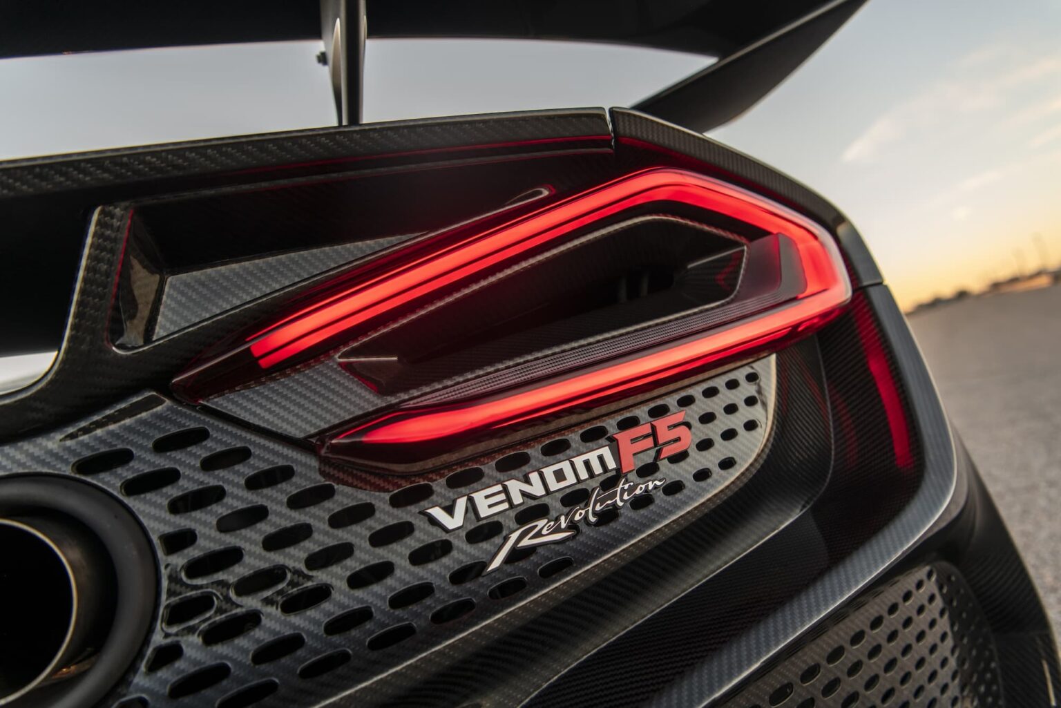 Hennessey’s Venom F5 Carbon Series Shows Off Bumper-to-Bumper Matching ...