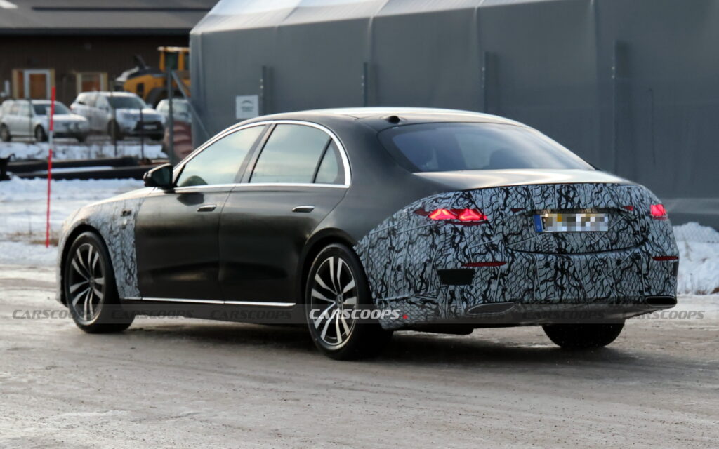 2026 Mercedes S-Class Caught With Supersized Grille And Starry Lighting ...