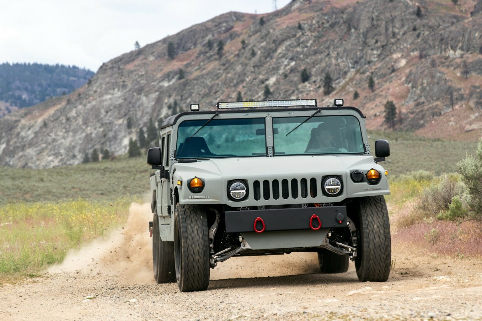 This 1000 HP Hummer H1 Electromod Has A Tesla Heart | Carscoops
