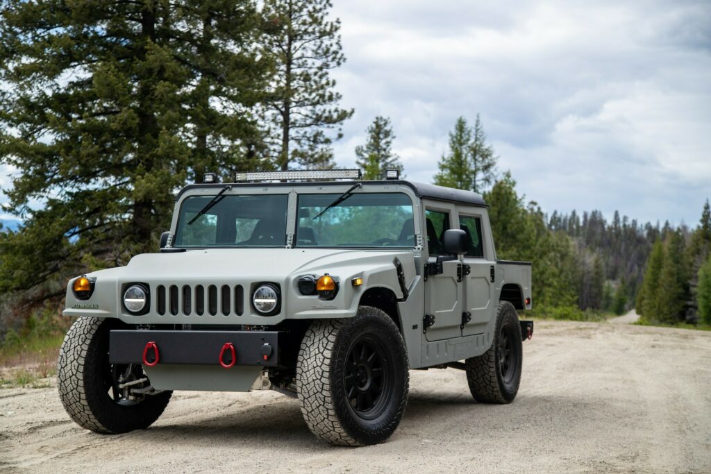 This 1000 HP Hummer H1 Electromod Has A Tesla Heart | Carscoops
