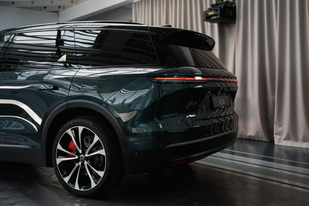 Nio EL8: Europe Gets A Chinese BMW iX Fighter With Six-Seats And 643 Hp ...