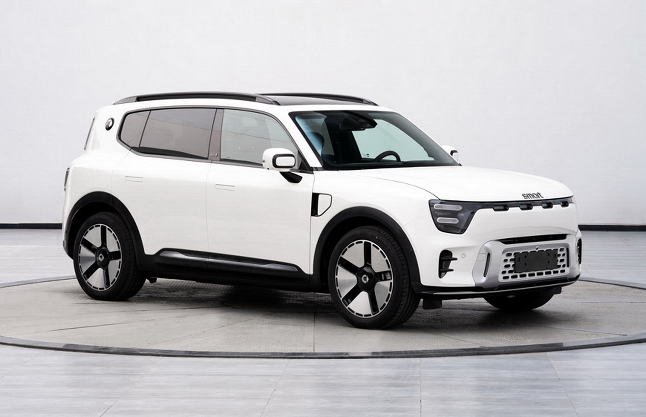 Meet The Production Smart #5 Electric SUV With Up To 637 HP | Carscoops