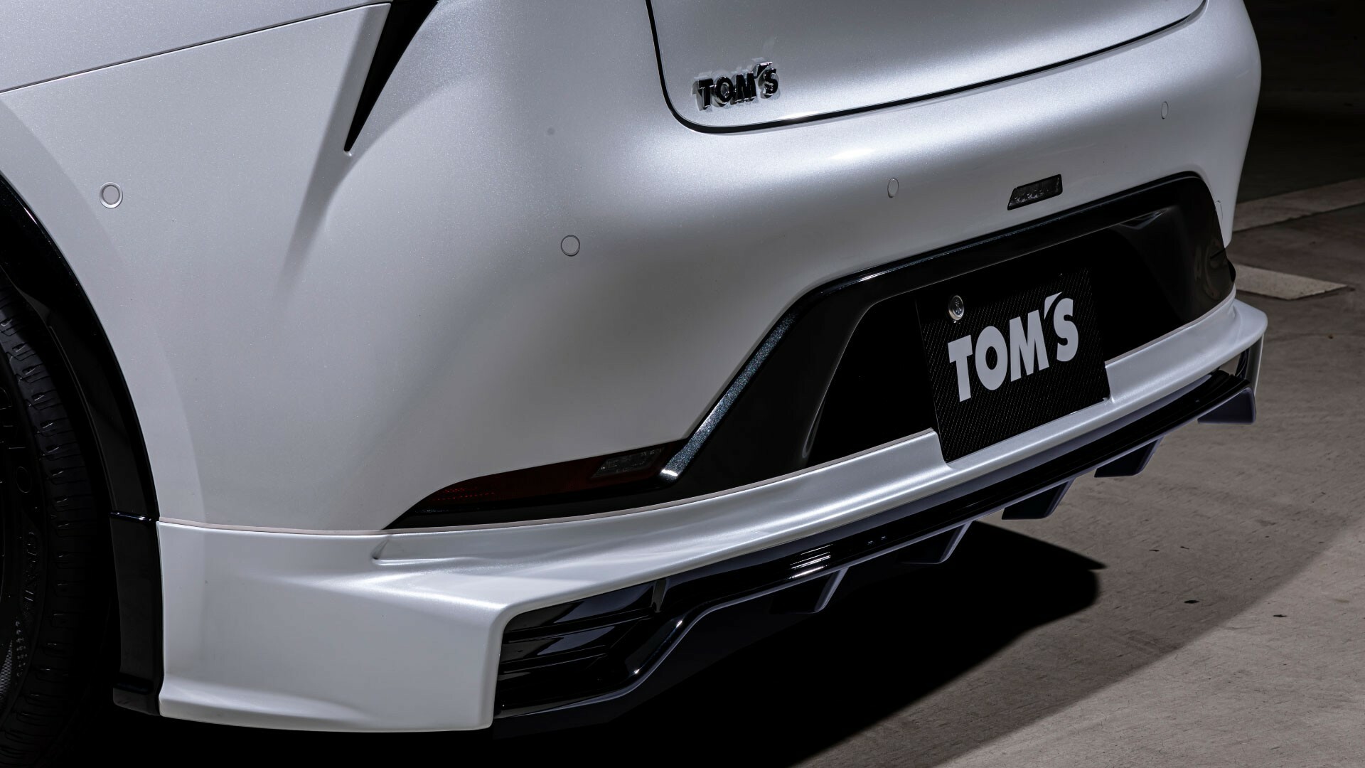 Tom’s Racing Gives The Toyota Prius Aero Wings | Carscoops