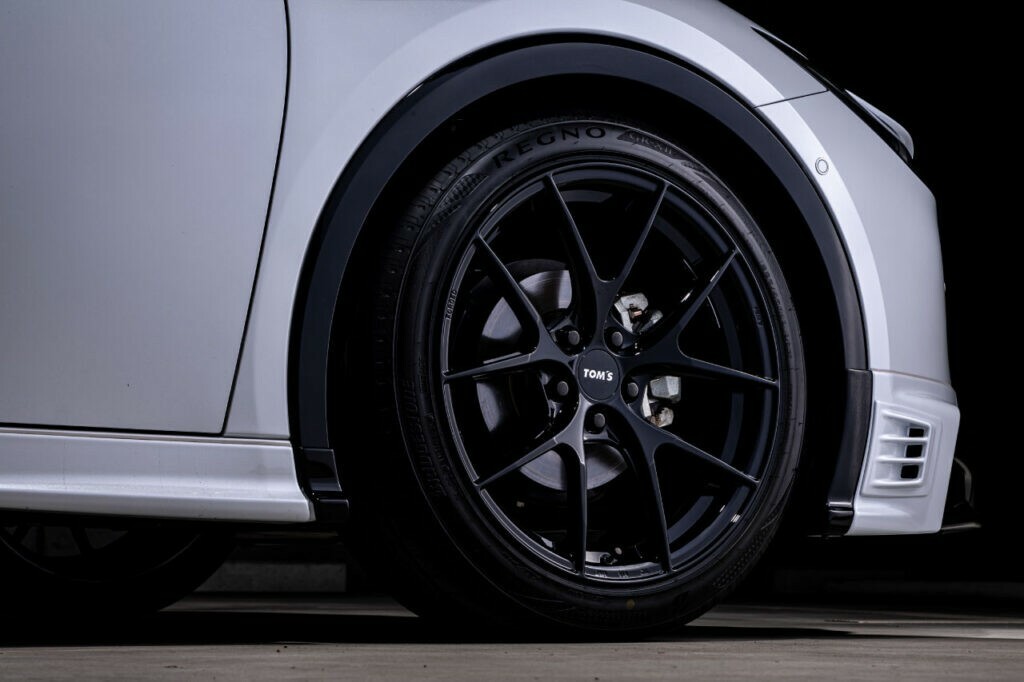 Tom’s Racing Gives The Toyota Prius Aero Wings | Carscoops