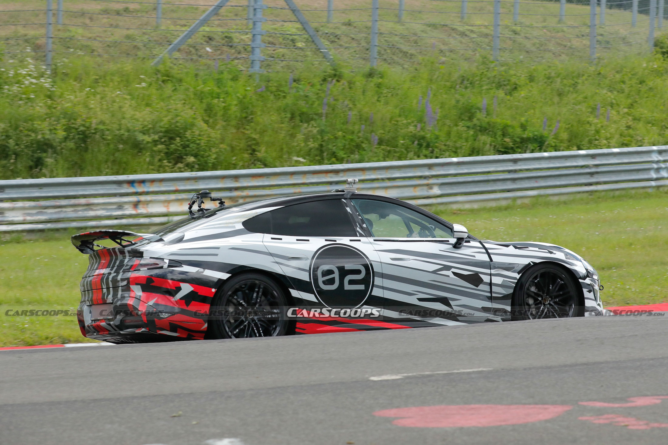 Is This Hardcore Xiaomi SU7 Plotting To Take The Porsche Taycan’s ...