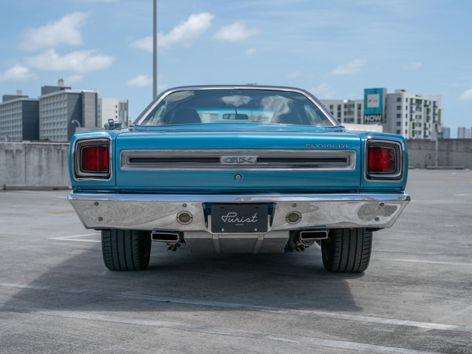 Supercharged, Viper V10-Powered Plymouth GTX Takes SRT Back To The ’60s ...