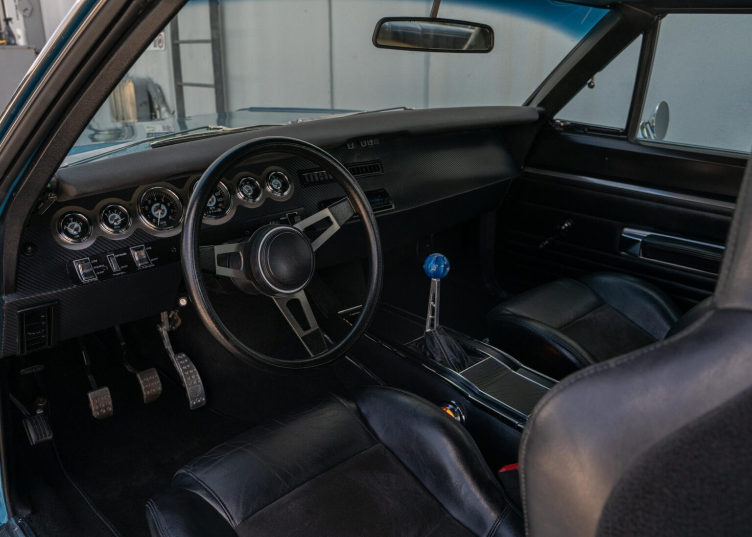 Supercharged, Viper V10-Powered Plymouth GTX Takes SRT Back To The ’60s ...