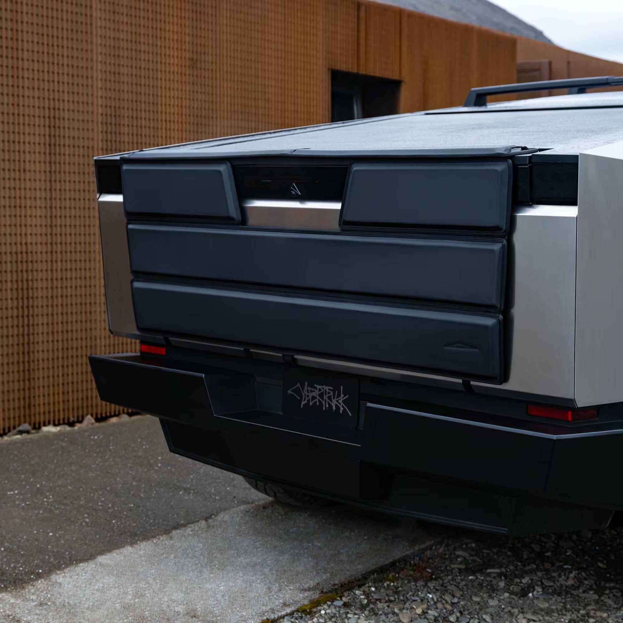 Tesla Cybertruck Options Expand With Jump Seats And Tailgate Cover ...