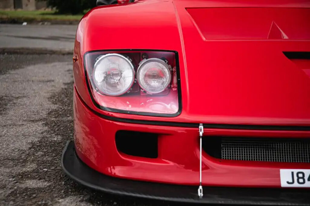 페라리 F40 - V12 엔진 : 클리앙