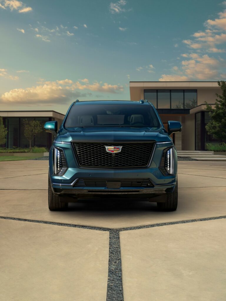 2025 Cadillac Escalade Gets A Jaw-Dropping Interior With 55-Inch ...