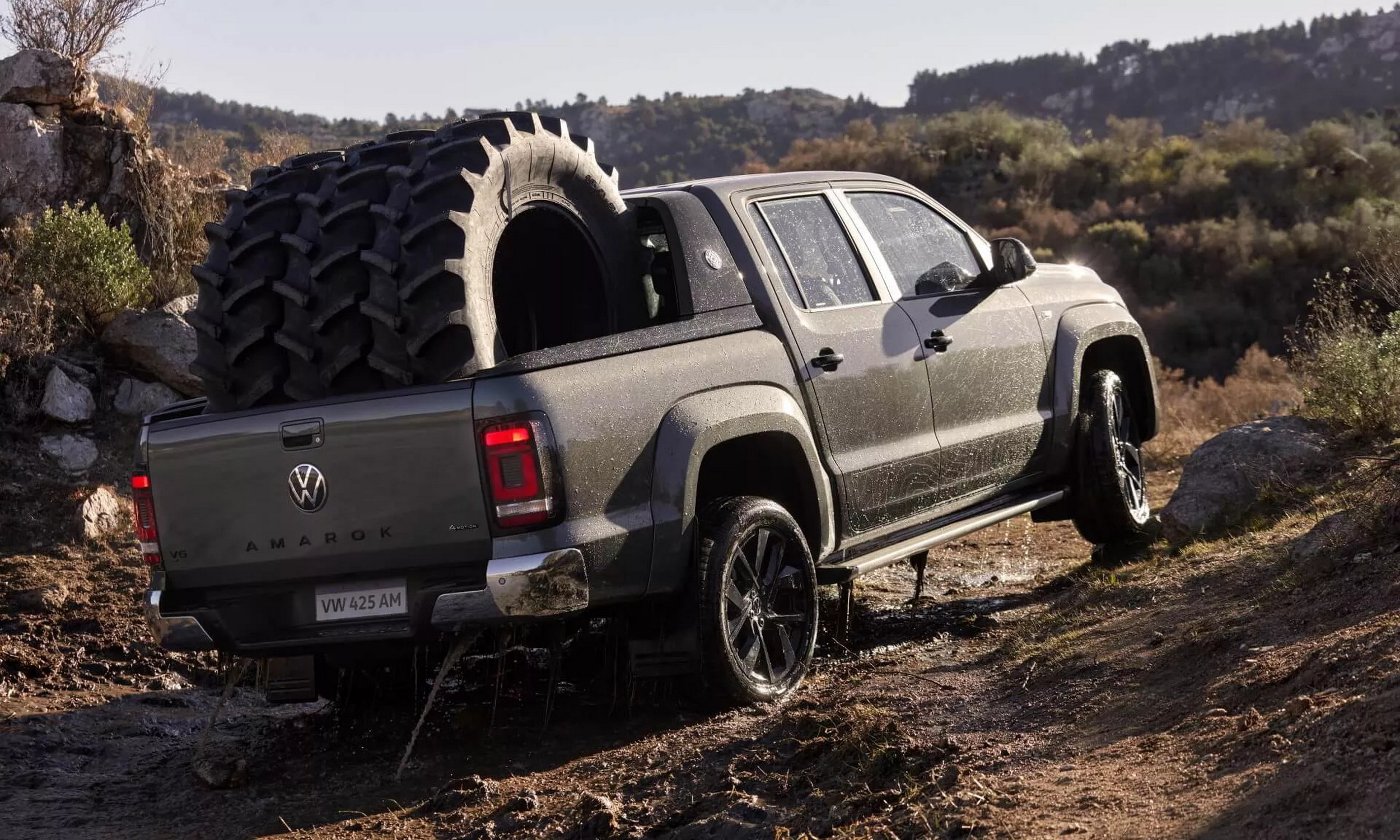 2025 VW Amarok For South America Is A New Take On A 15-Year Old Truck ...