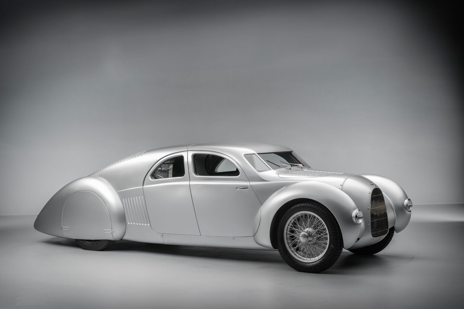 Audi’s Goodwood Gift Is A Reborn, Mid-Engined, 16-Cylinder Auto Union ...