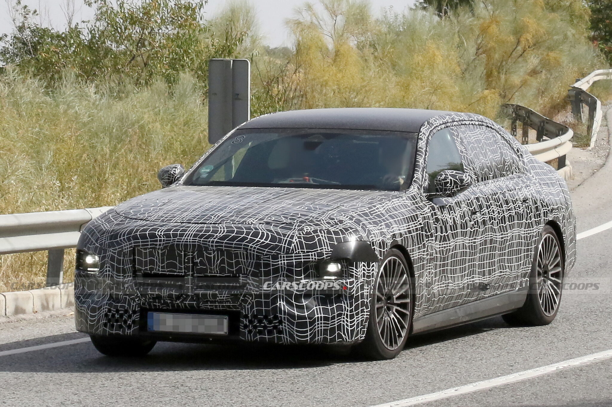 BMW 7-Series Facelift Could Arrive In 2026 | Carscoops