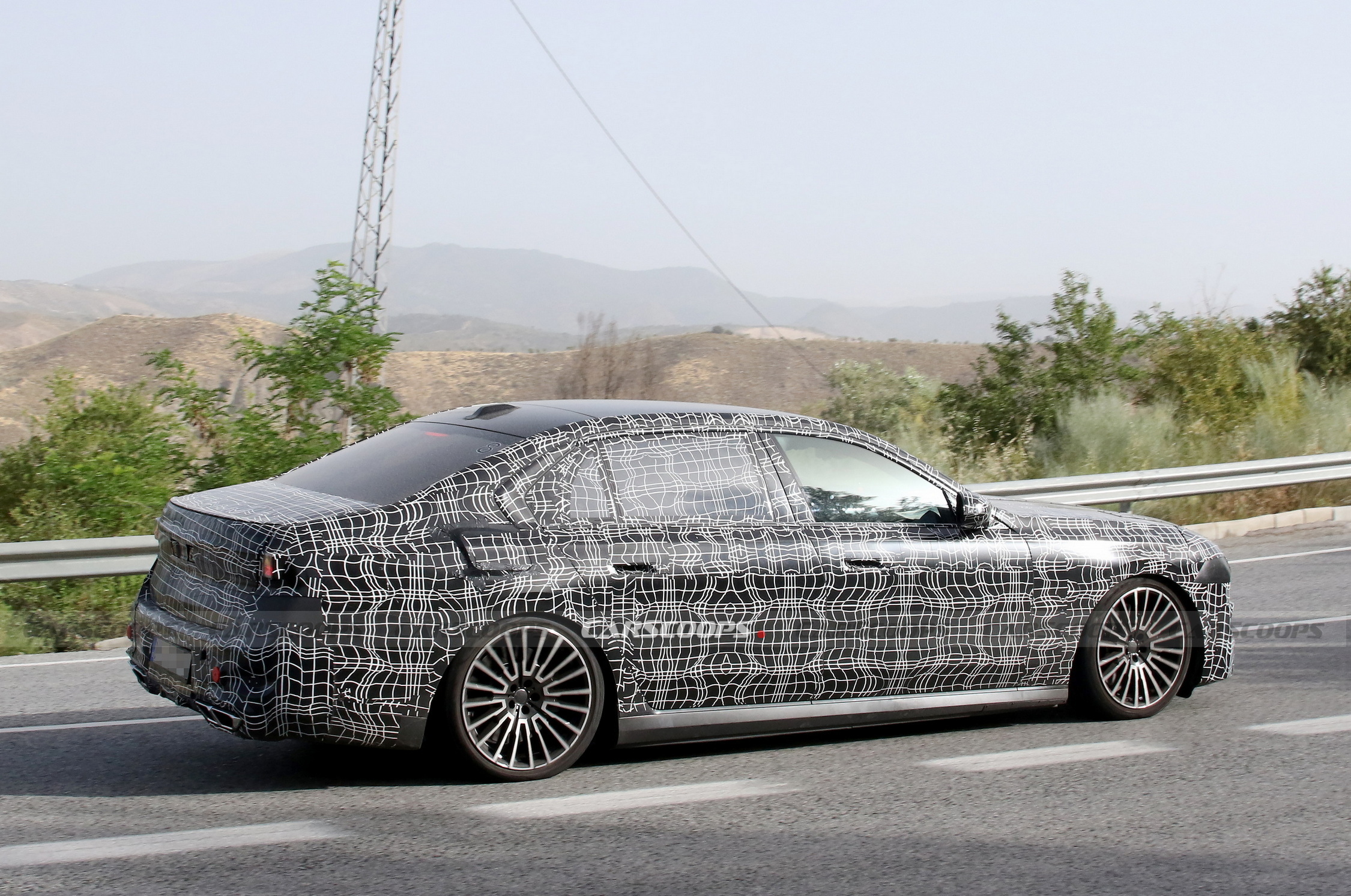 BMW 7-Series Facelift Could Arrive In 2026 | Carscoops