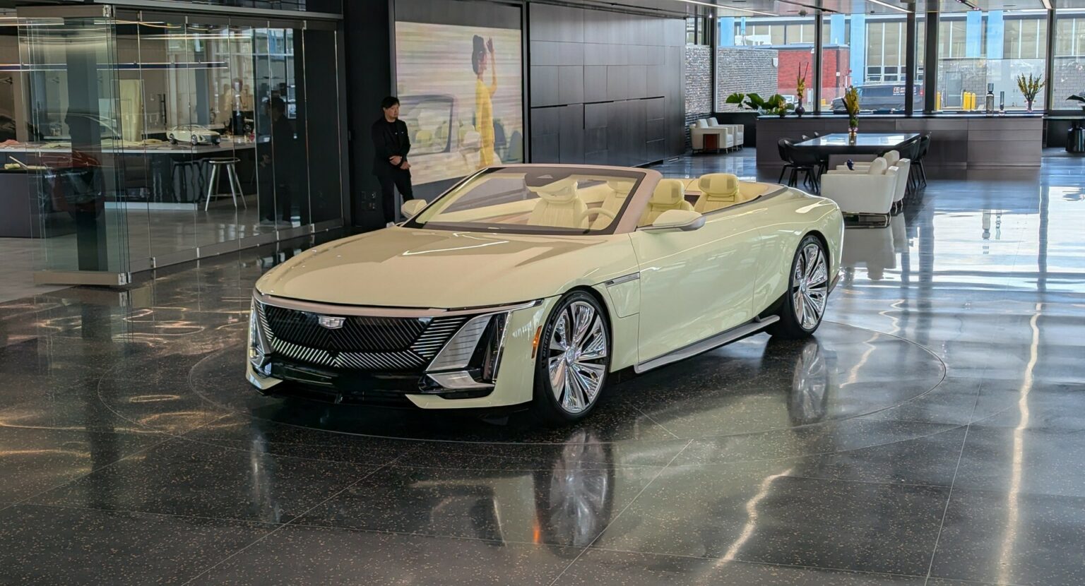 Cadillac Sollei Concept Is The Four-Seat Ultra-Luxury Convertible Of ...