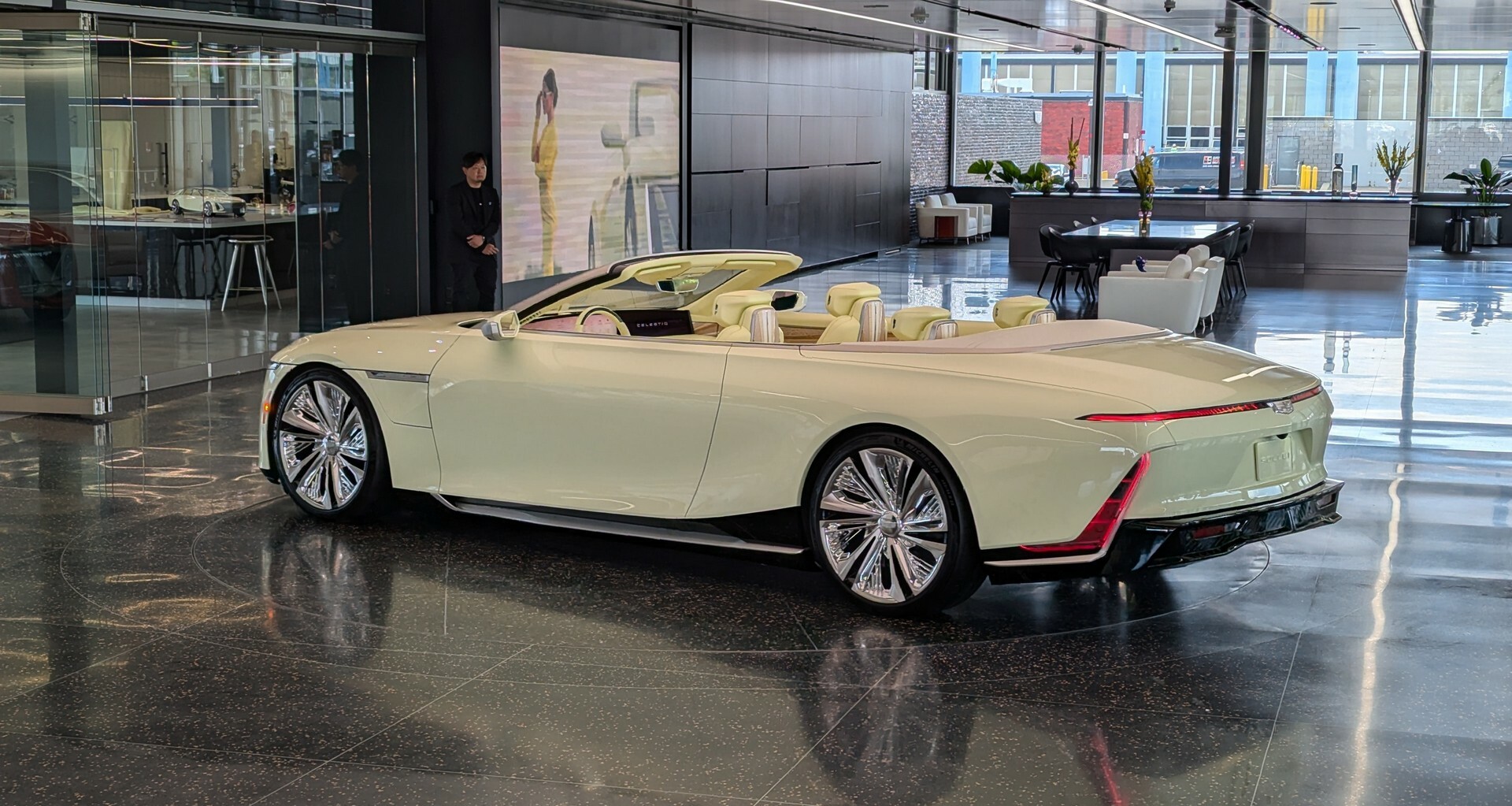 Cadillac Sollei Concept Is The Four-Seat Ultra-Luxury Convertible Of ...
