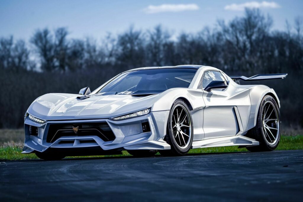 Love It Or Hate It? Remastered Corvette With Valarra Bodykit Seeks New ...