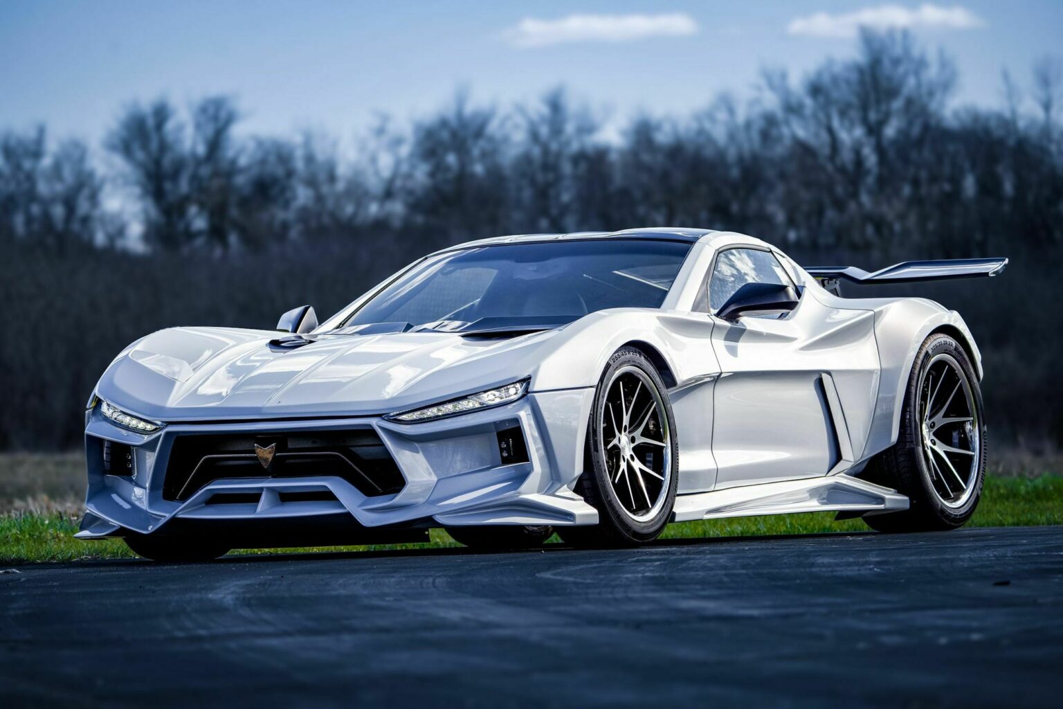 Love It Or Hate It? Remastered Corvette With Valarra Bodykit Seeks New ...