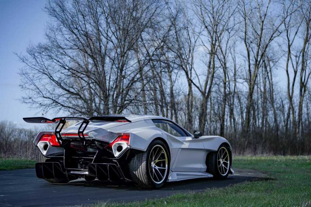 Love It Or Hate It? Remastered Corvette With Valarra Bodykit Seeks New ...