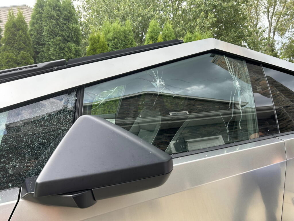 Angry Woman’s Meltdown Shatters Cybertruck’s Bulletproof Windows ...