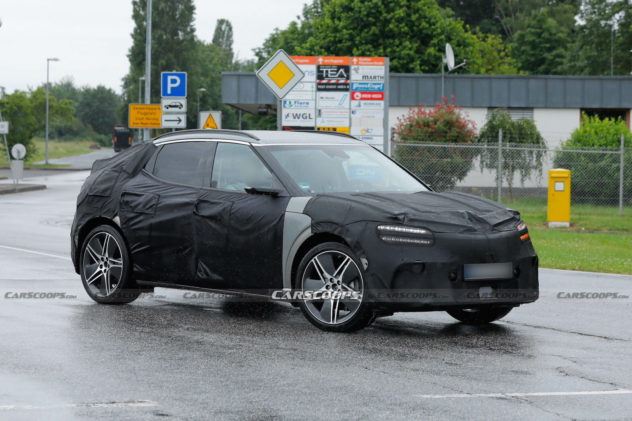 Facelifted Genesis GV60 Risks Being Overshadowed By Hot Magma Version ...