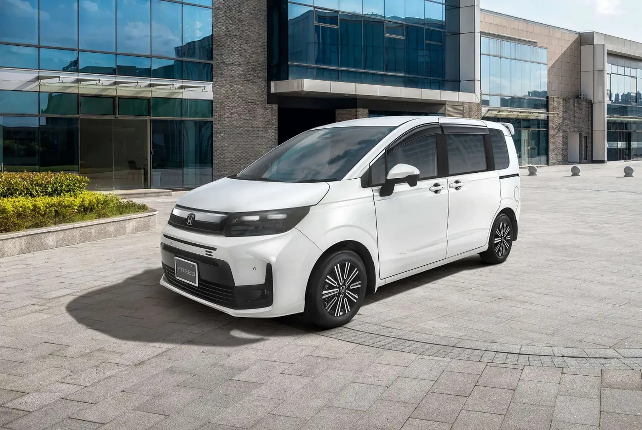 Mugen Unleashes Aero Fury On Honda Freed Minivan | Carscoops
