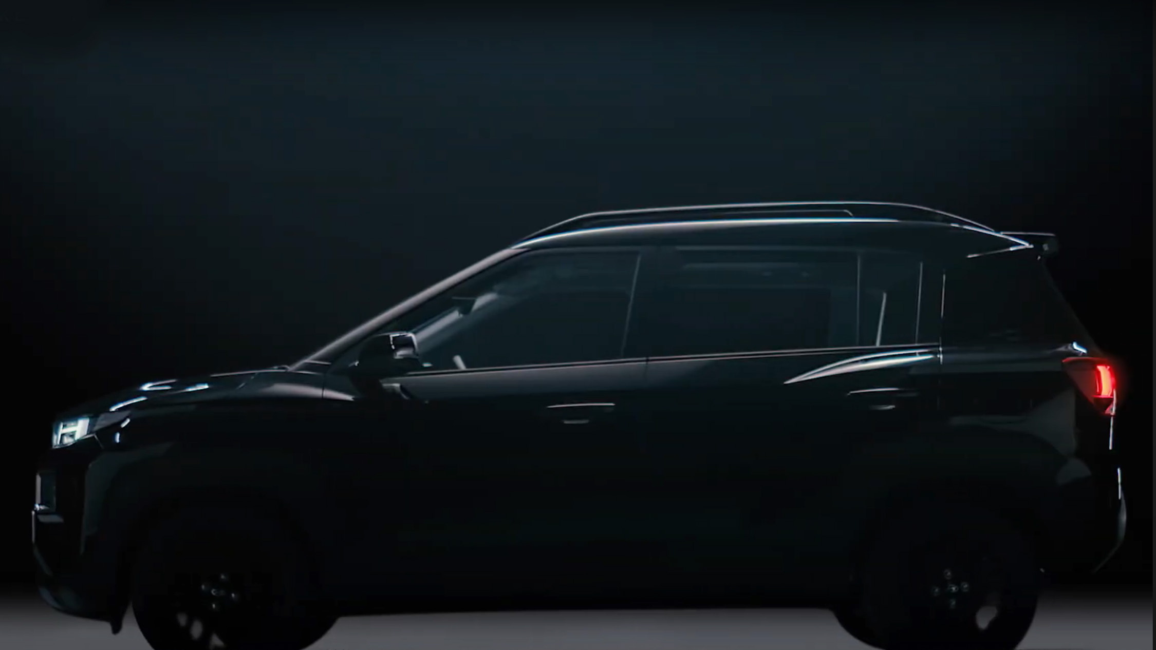 Hyundai Exter Knight Edition Is A Small Budget SUV Trying To Look Cool ...