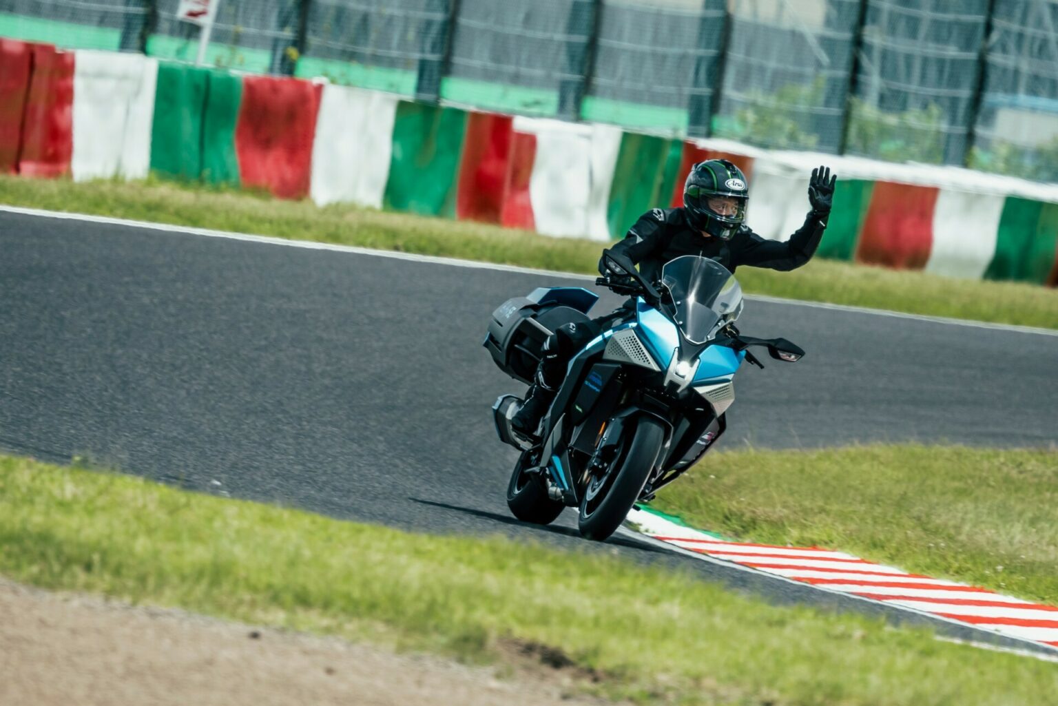 Kawasaki Showcases New Hydrogen-Powered Motorcycle | Carscoops