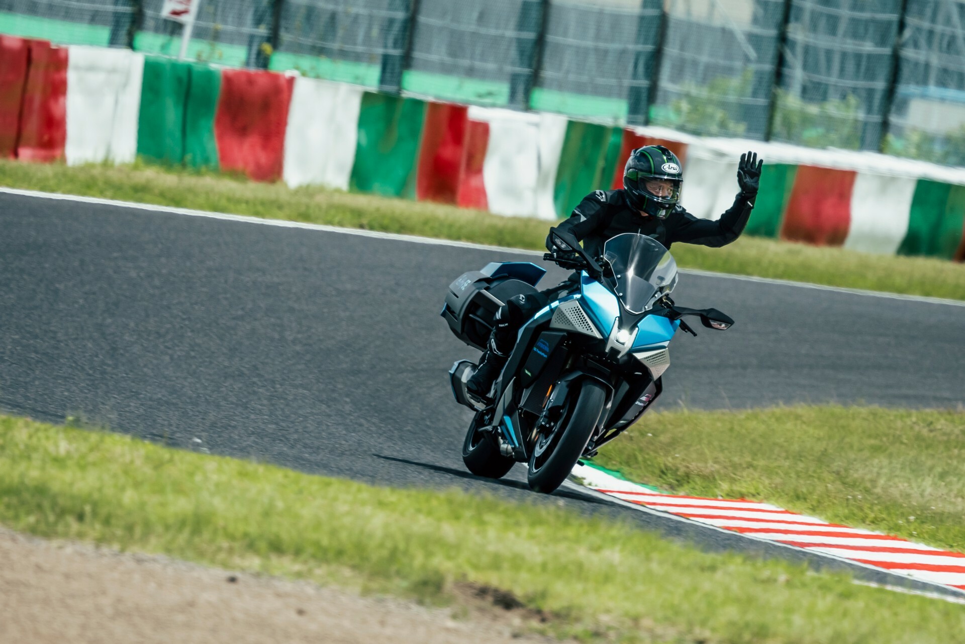 Kawasaki Showcases New Hydrogen-Powered Motorcycle | Carscoops