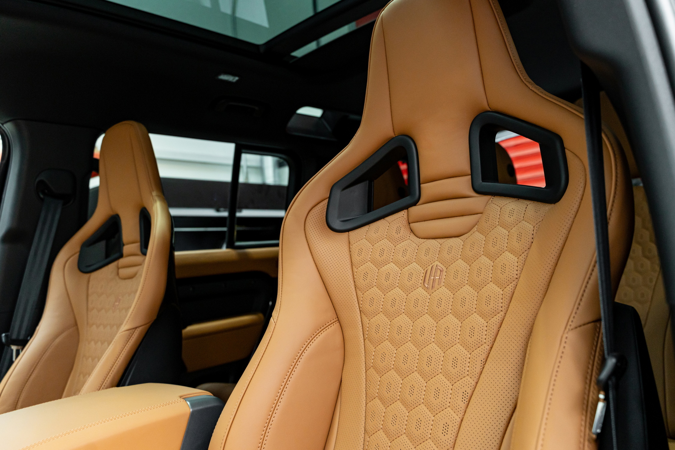 Forget Subtlety, Urban Turns Range Rover Sport Into A Carbon Fiber ...