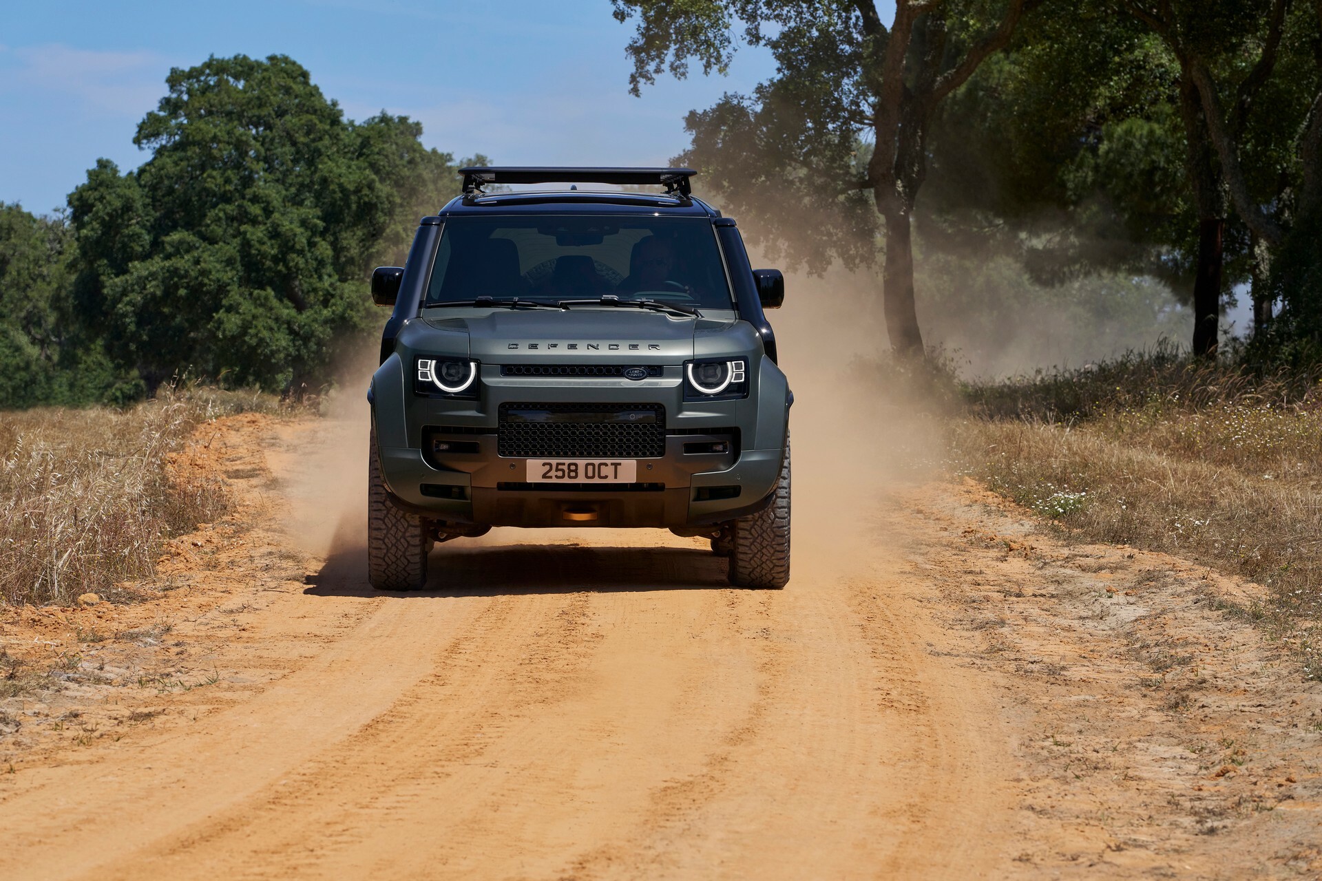 Land Rover’s Defender Octa To Spawn 2026 Dakar And World Rally-Raid ...