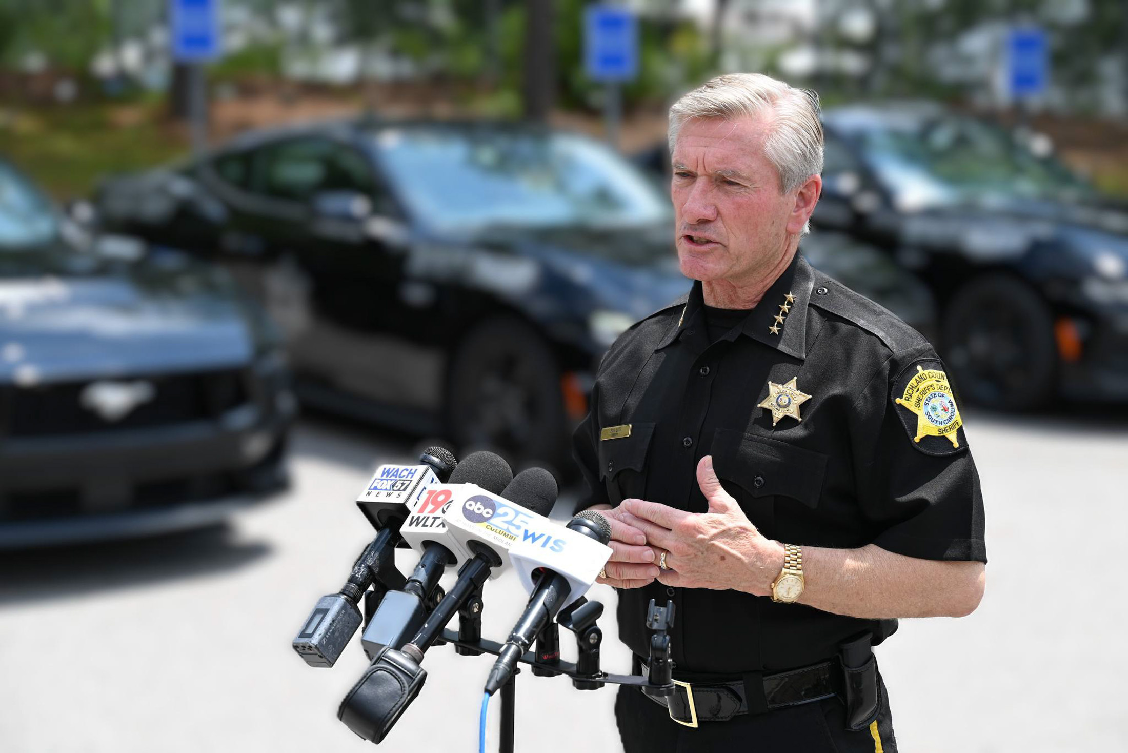 A South Carolina Sheriff Treated His Officers To 17 New Mustang GTs ...