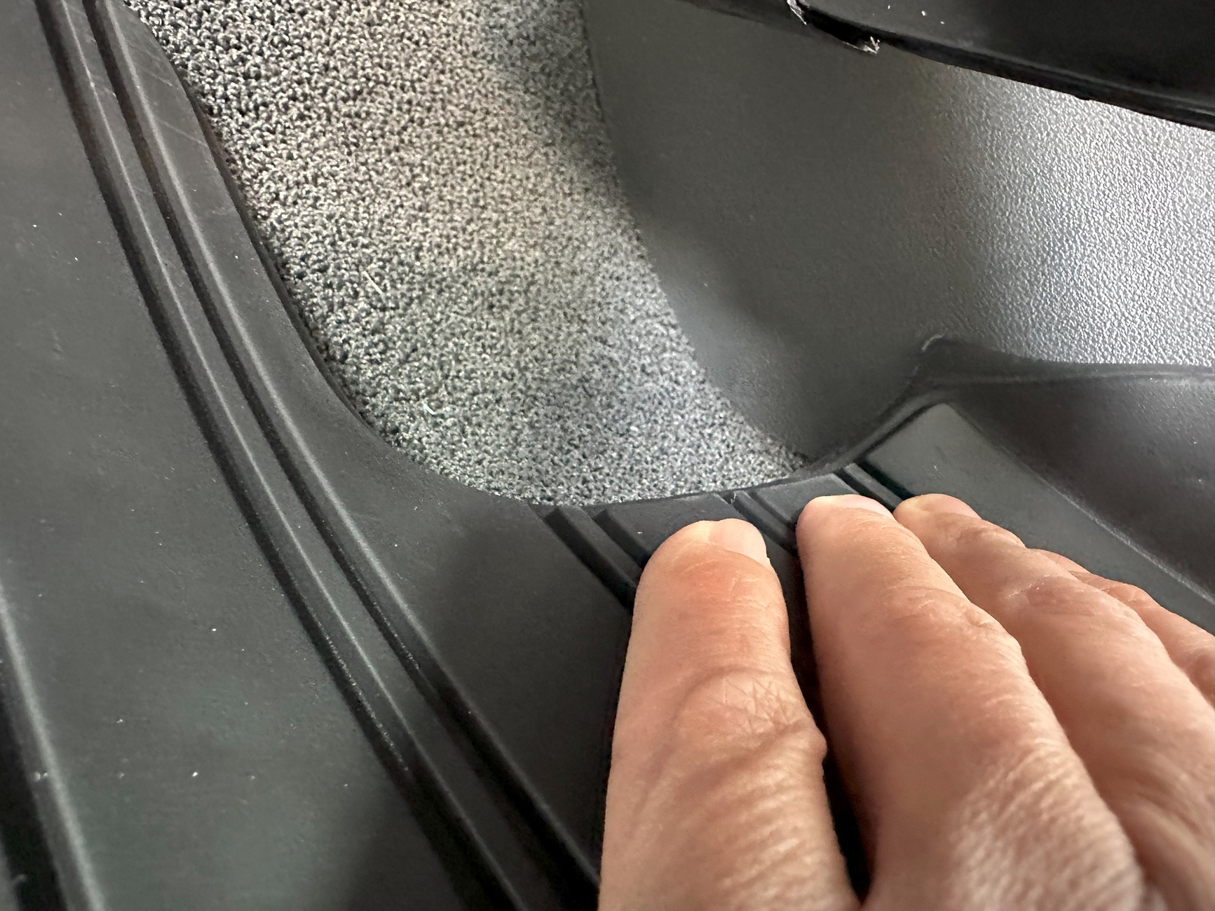 Rivian R1 Gen 2 Owners Warned Against Using Gen 1 Floormats Or Risk ...