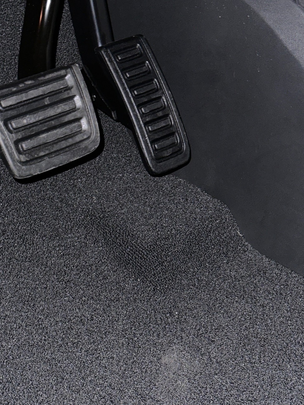 Rivian R1 Gen 2 Owners Warned Against Using Gen 1 Floormats Or Risk ...