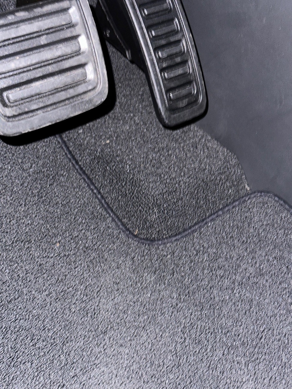 Rivian R1 Gen 2 Owners Warned Against Using Gen 1 Floormats Or Risk ...