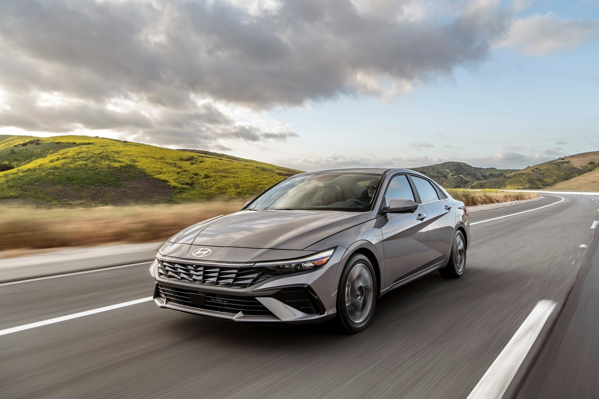 2025 Hyundai Elantra Gains New Trims And $1,150 Cheaper Hybrid | Carscoops