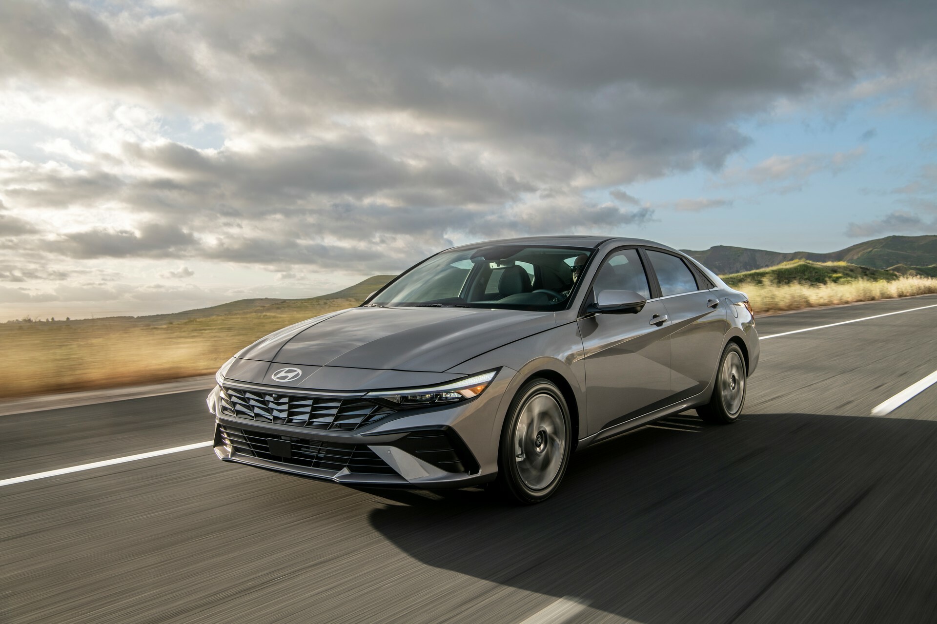 2025 Hyundai Elantra Gains New Trims And $1,150 Cheaper Hybrid | Carscoops