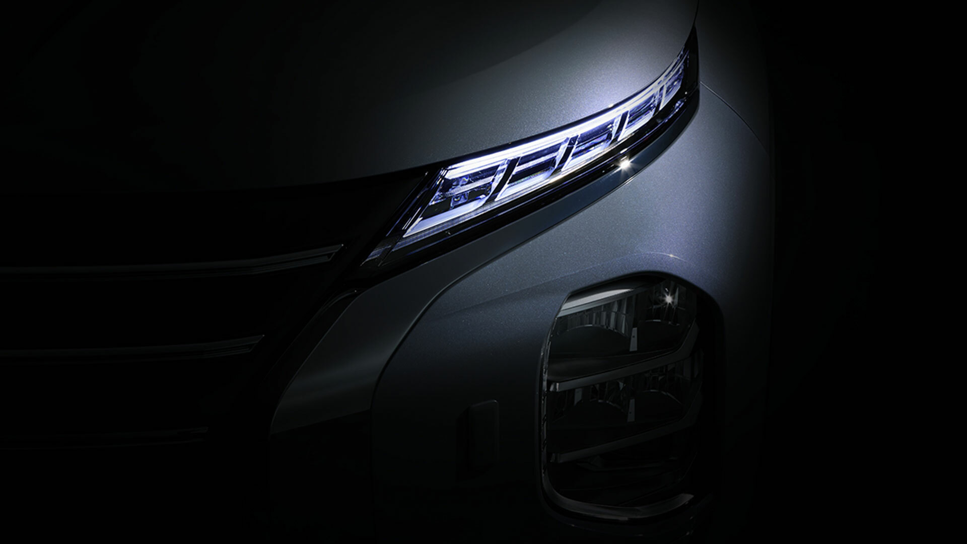 Facelifted Mitsubishi Outlander Teased With New Tech And Improved PHEV ...