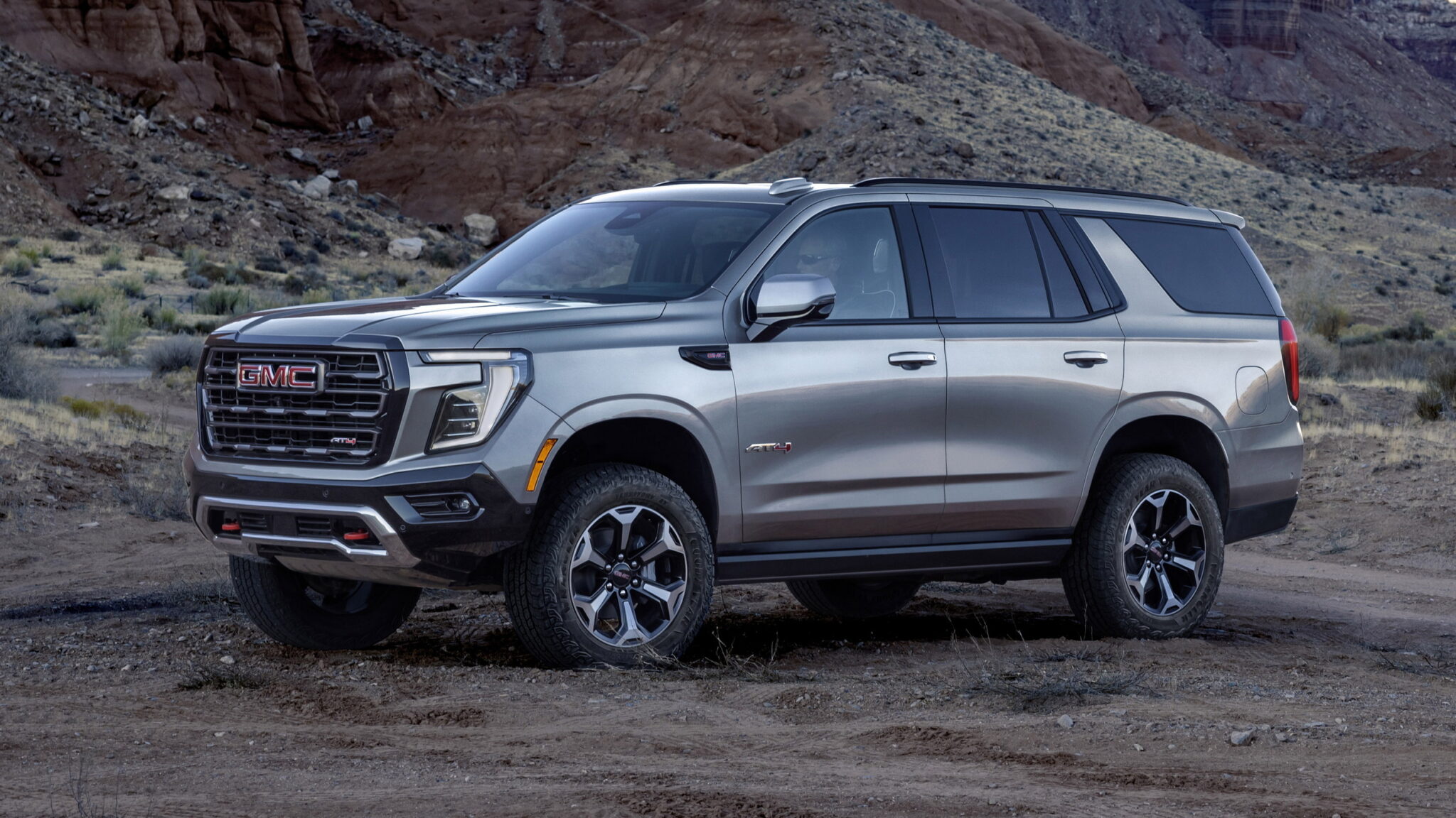 2025 GMC Yukon Gets A Much-Needed Interior Overhaul And Beefier Diesel ...