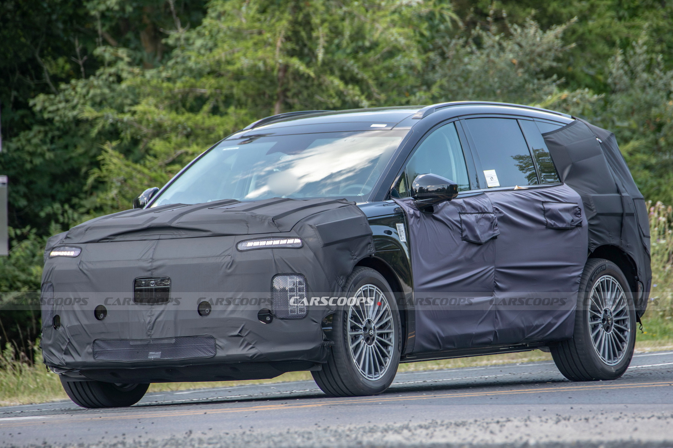 Hyundai Ioniq 7 EV Looks Ready For Production In Latest Spy Shots ...