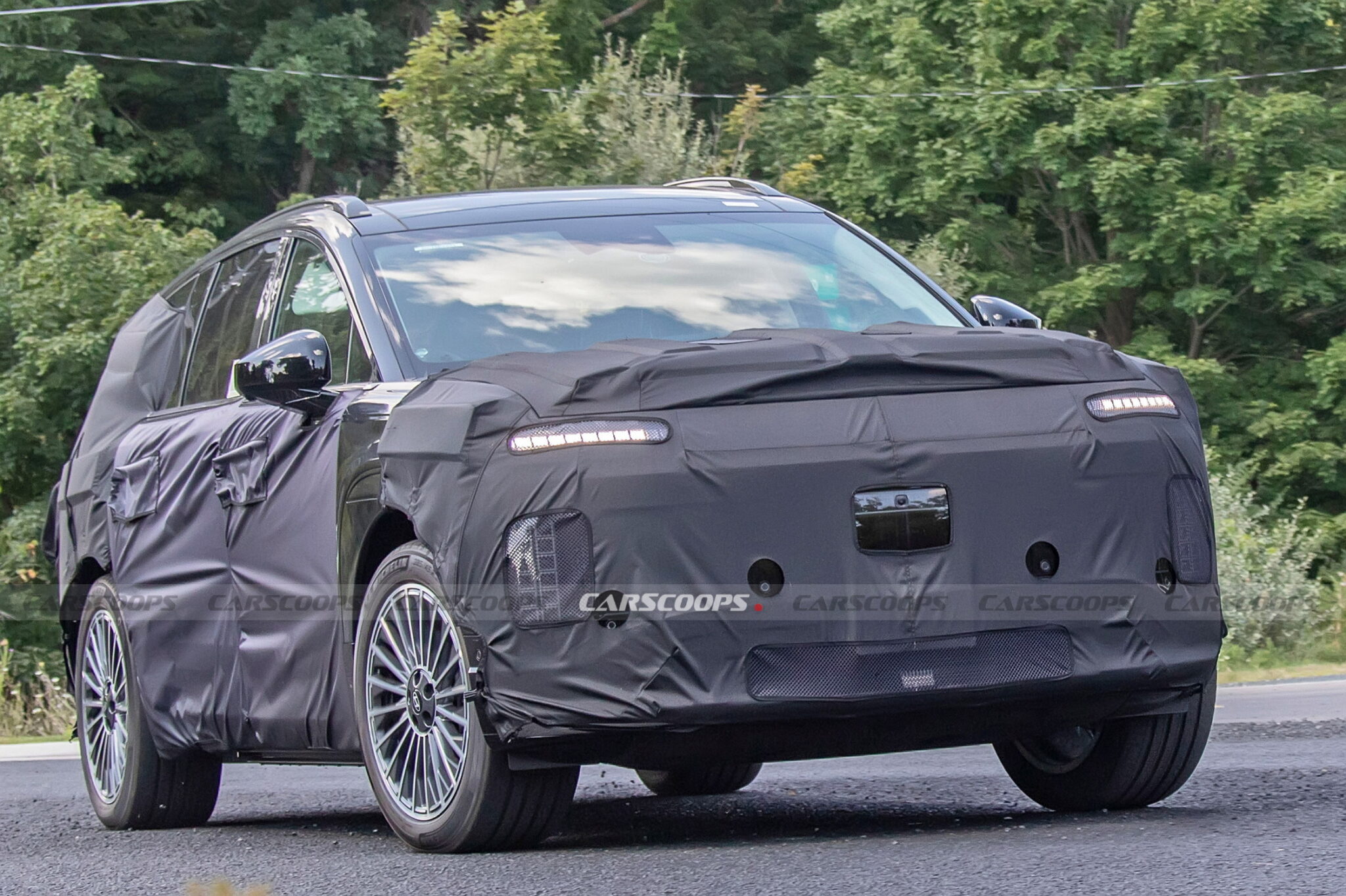 Hyundai Ioniq 7 EV Looks Ready For Production In Latest Spy Shots ...
