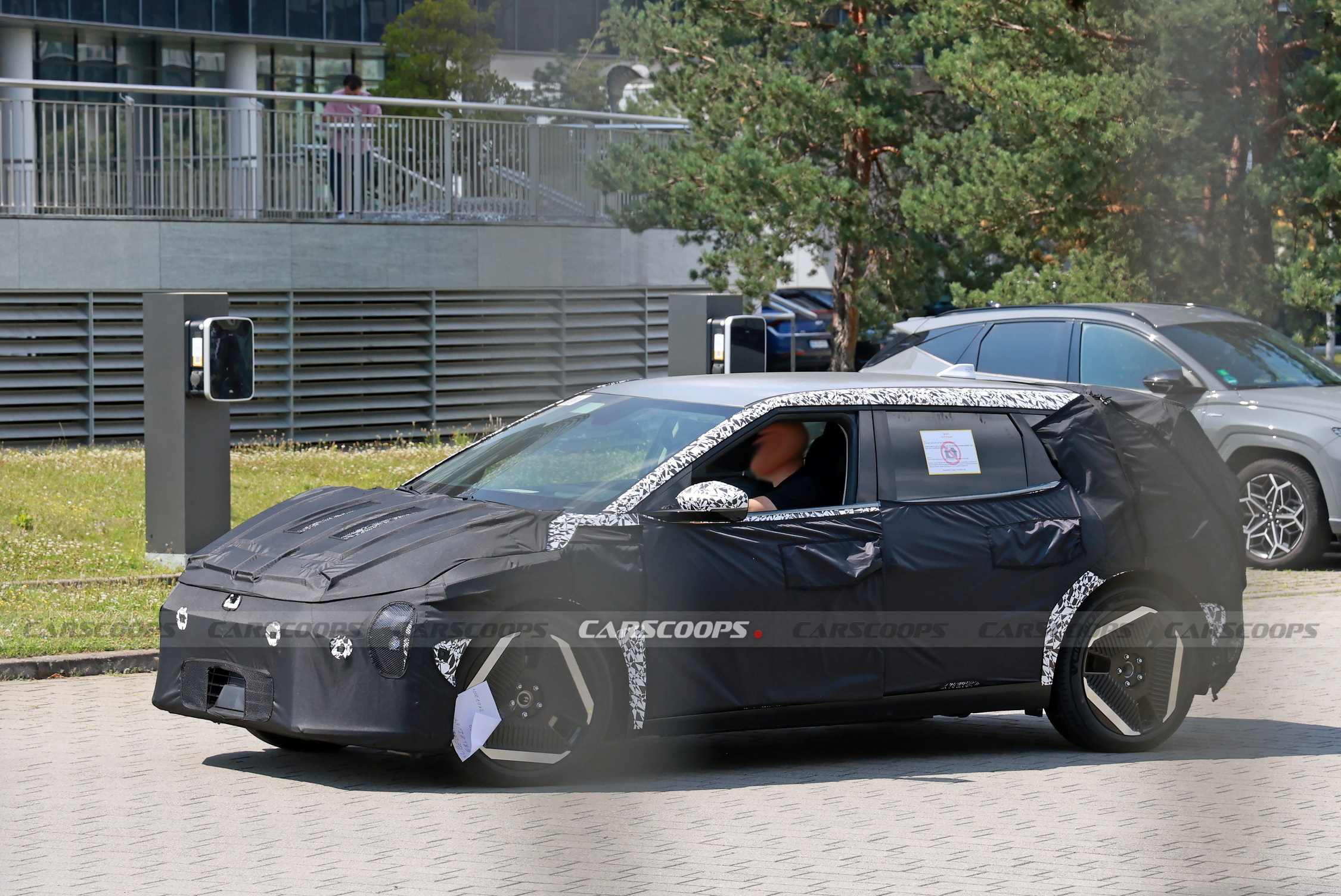 2026 Kia EV4 Spied With A New Bodystyle, Looking Like A Mini-EV6 ...