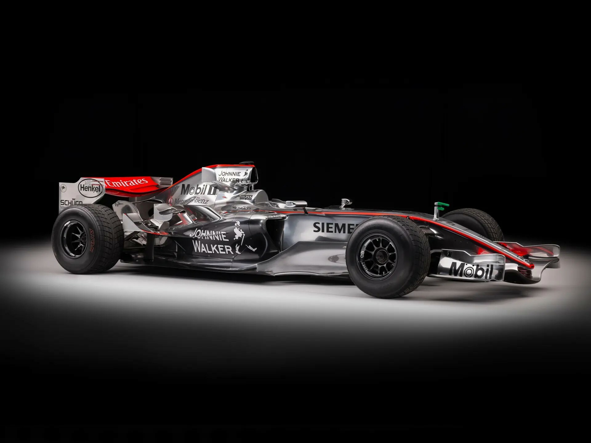 McLaren F1 Car Raced By Montoya And Driven By Hamilton Could Fetch $3.5 ...