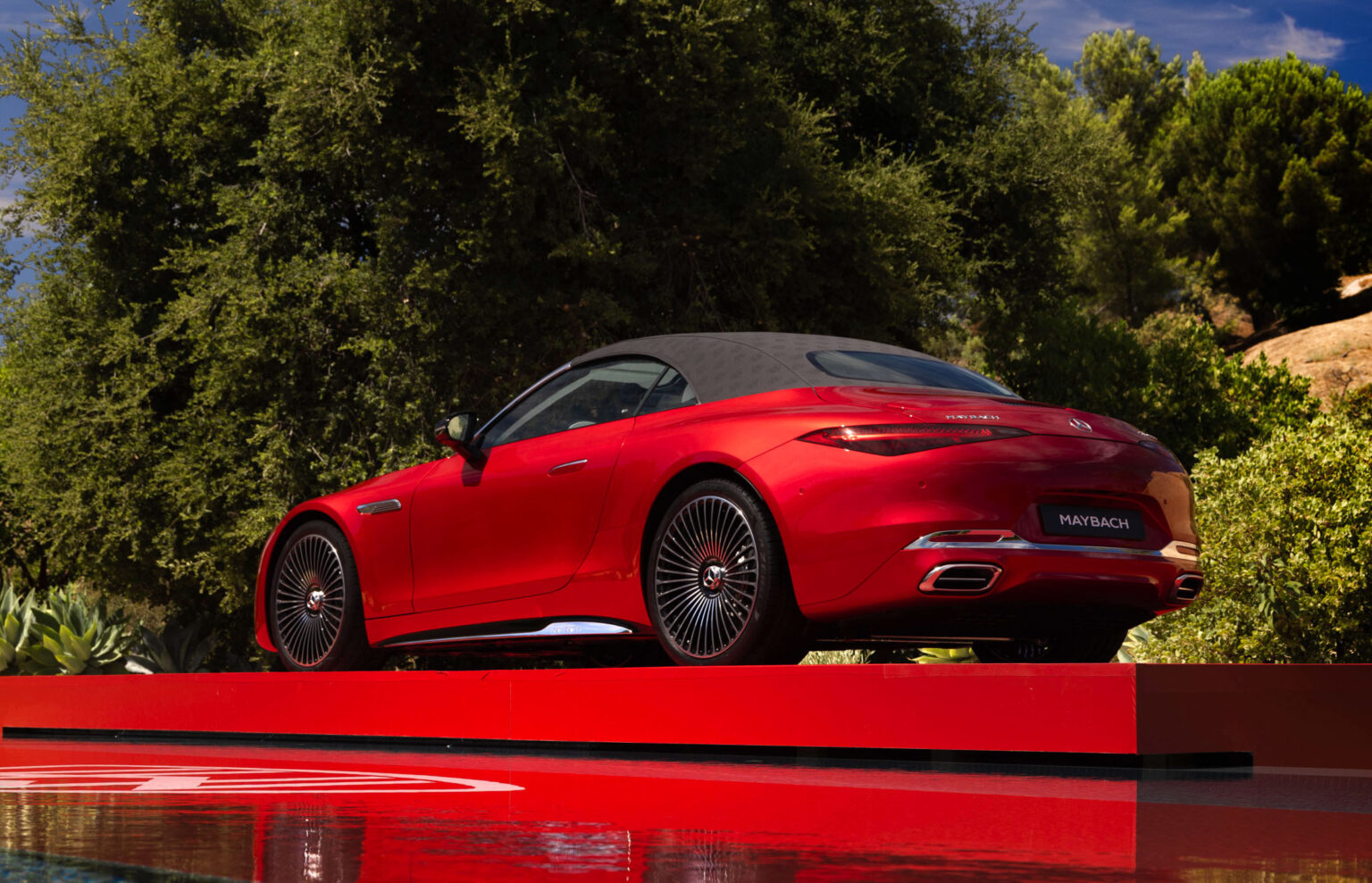 Two-Seat Mercedes-Maybach SL680 Monogram Is The Sportiest Maybach Ever ...