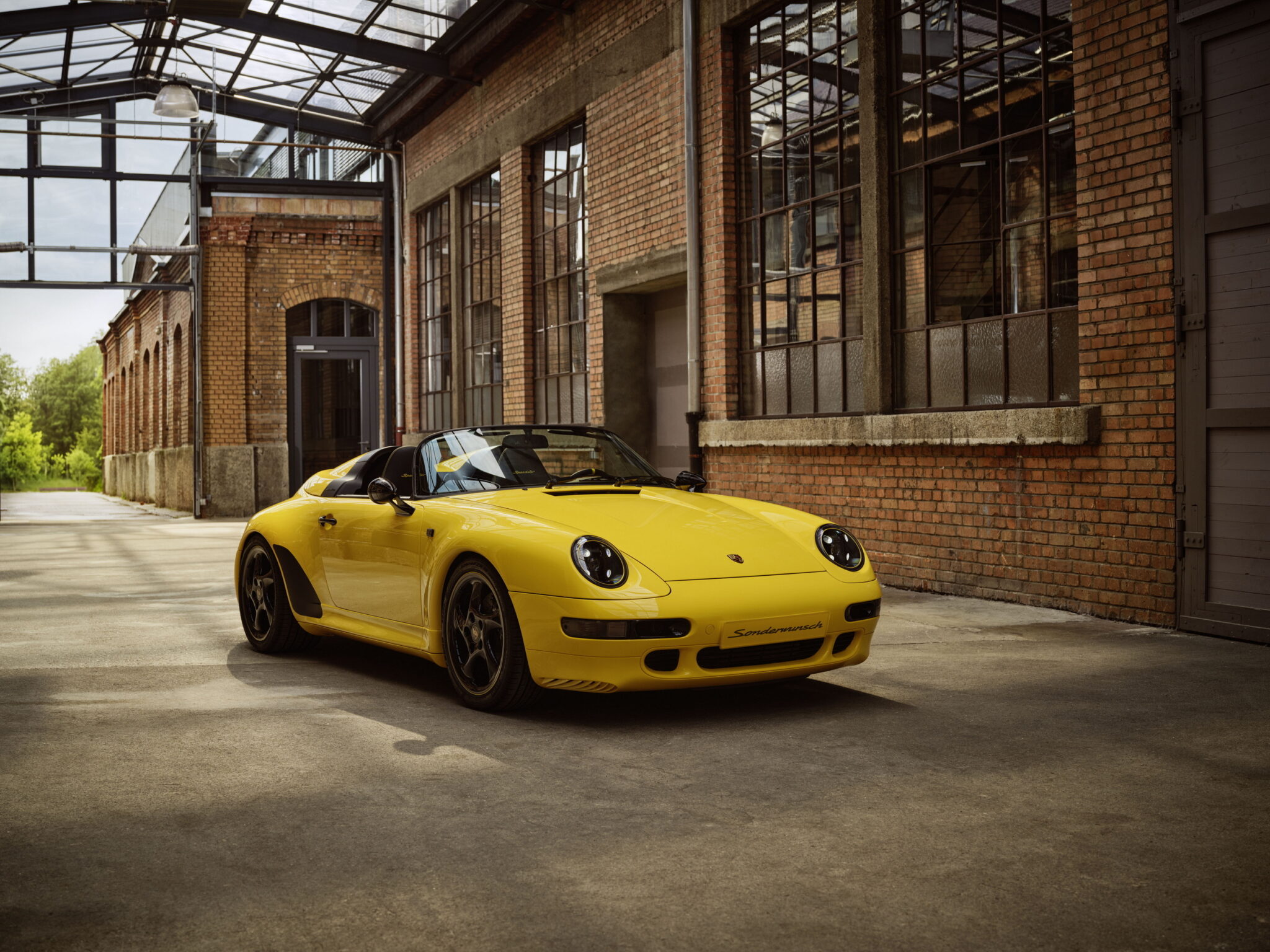Porsche Builds A Ridiculous One-Off 993 Speedster For Obsessed ...